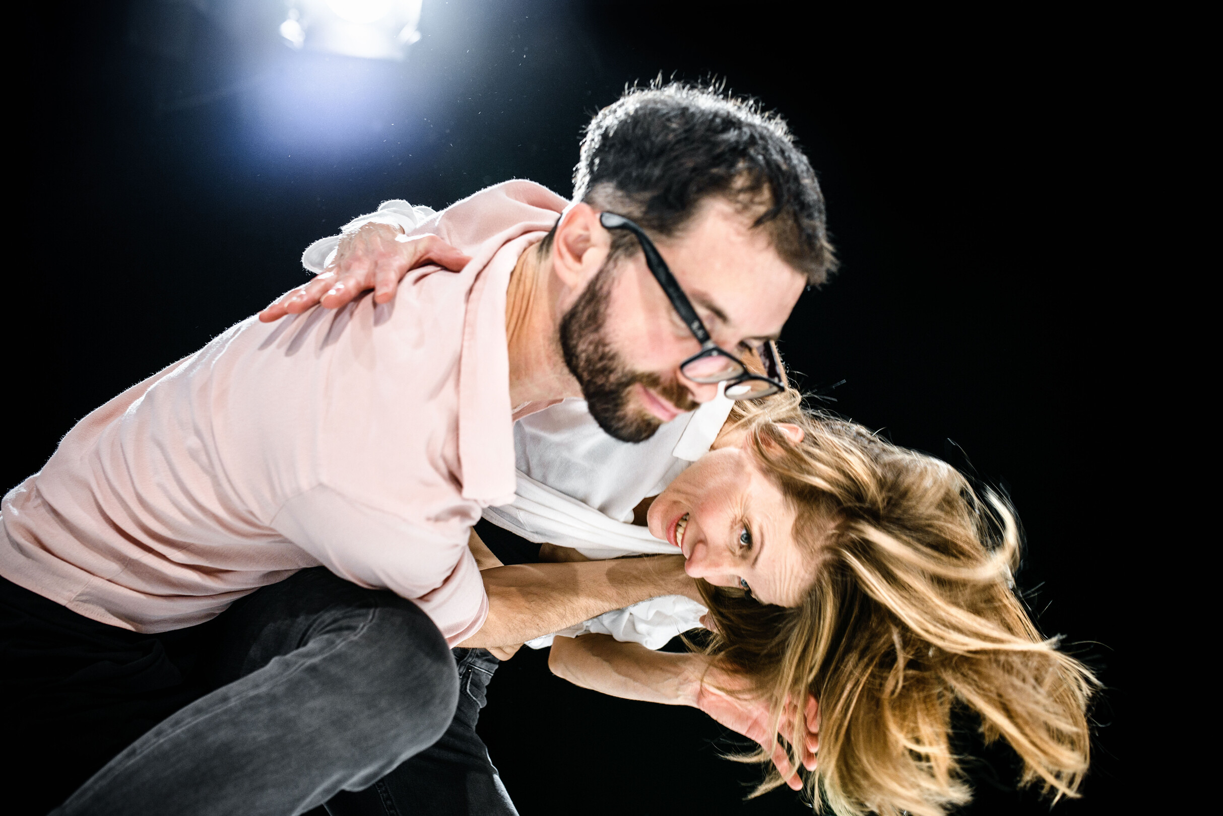 UNIDRAM SOMATIC TRATATA – RHYTHM, RAPTURE AND ROMANCE | Hans Otto Theater